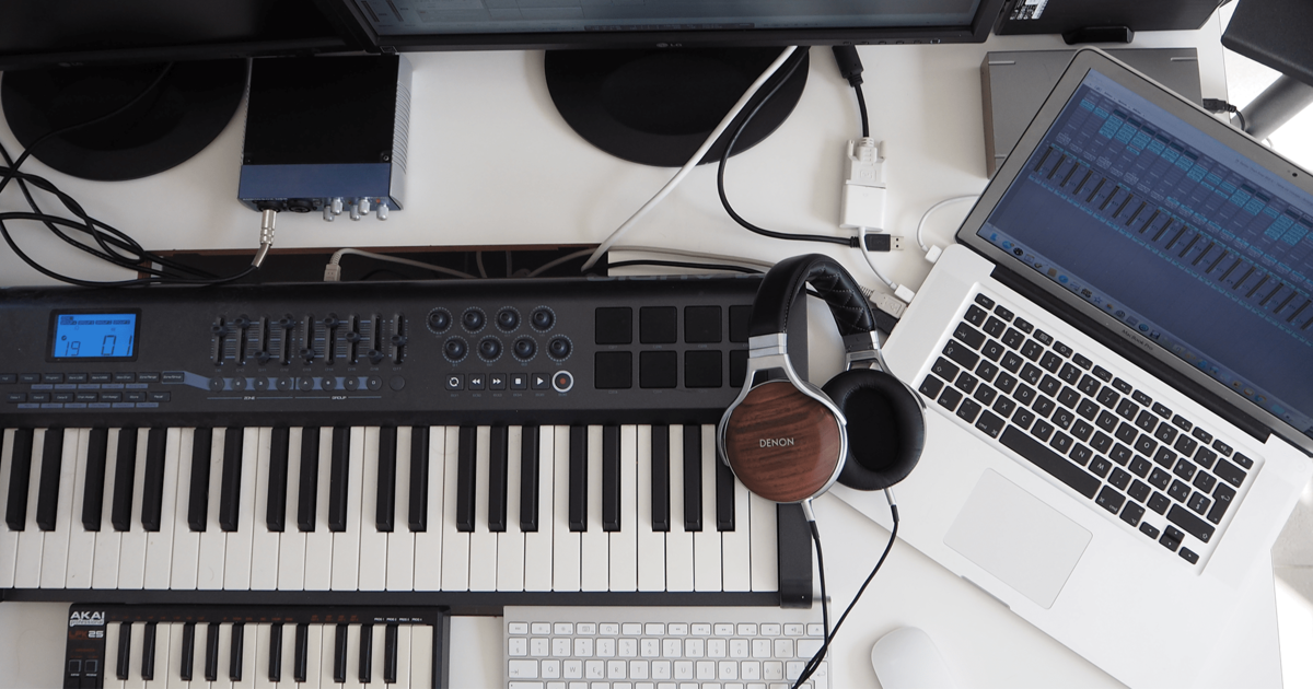 Le DJ suisse Gil Everest a testé le casque Denon AH-D7200 | Wiamedia Le DJ suisse Gil Everest a testé le casque Denon AH-D7200 | Wiamedia